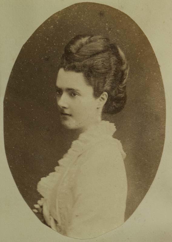 Photograph: Countess Dudley - Canterbury Museum