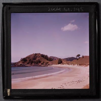 Lantern Slide: Beach scene - Canterbury Museum