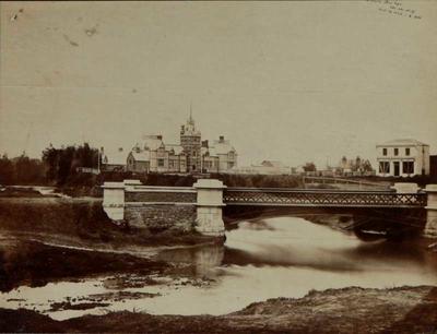 Photograph: Victoria Street Bridge - Canterbury Museum