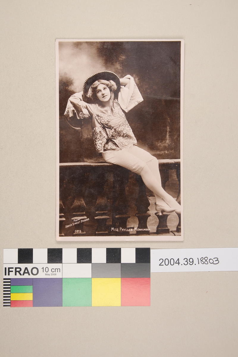 Postcard: Miss Phyllis Monkman - Canterbury Museum