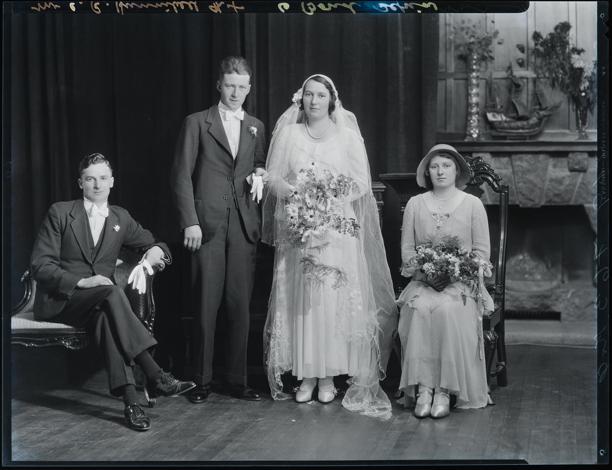 Film Negative: Hunnibell wedding group - Canterbury Museum