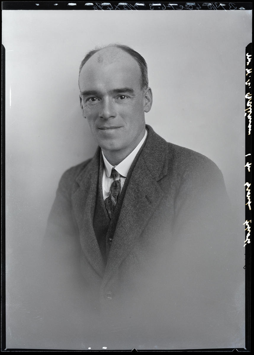 Film Negative: Mr W E Bateman - Canterbury Museum
