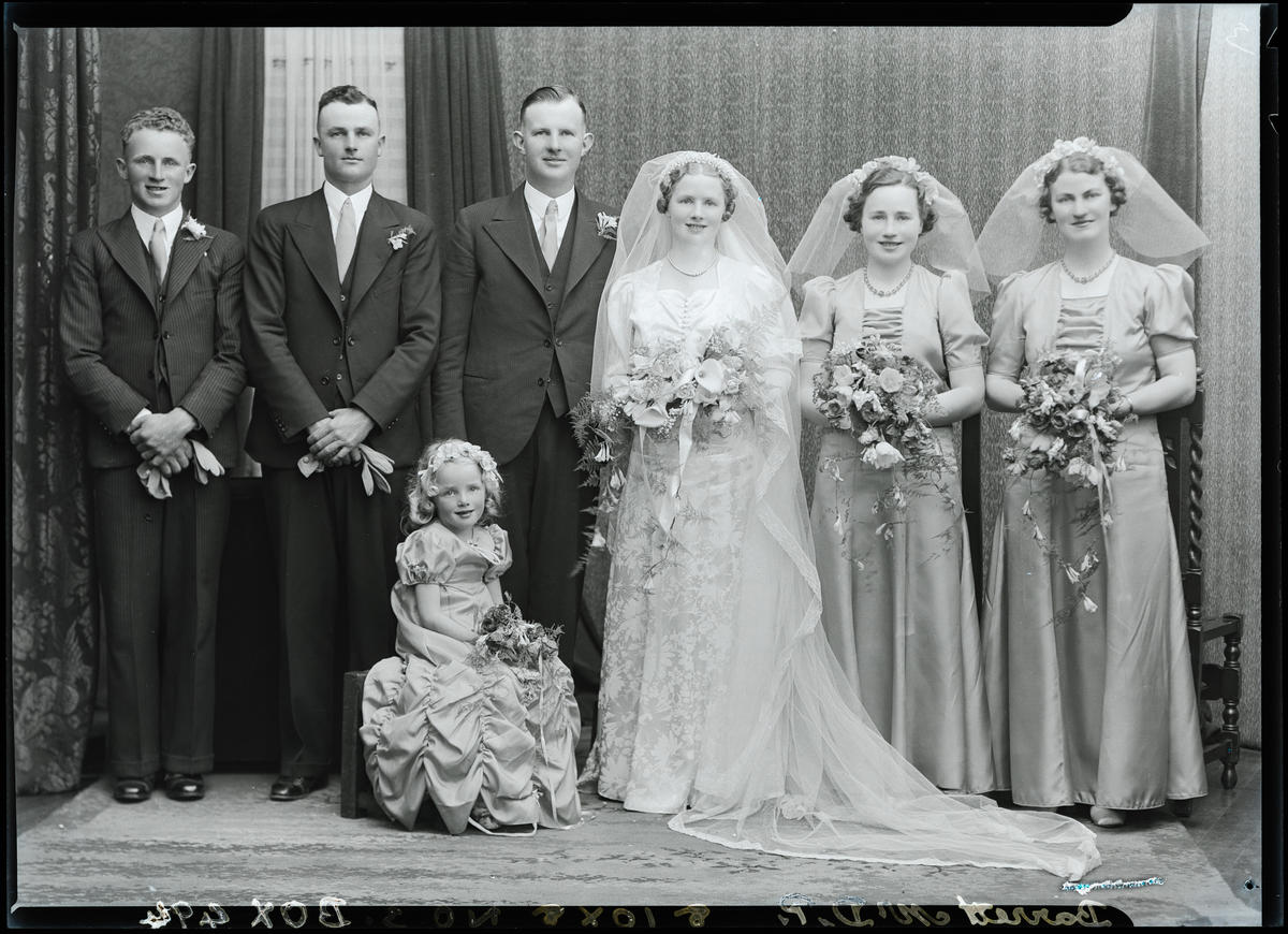 Film Negative: Barrett wedding group - Canterbury Museum