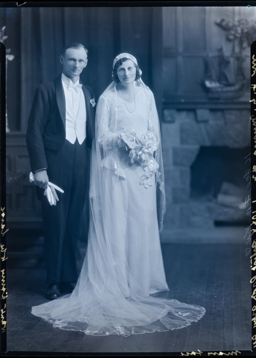 Film Negative: Munro bride and groom - Canterbury Museum