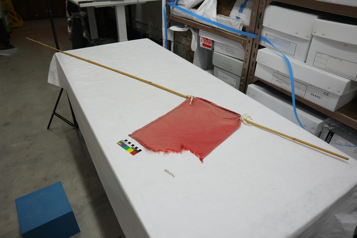 Trail marker flag - Canterbury Museum