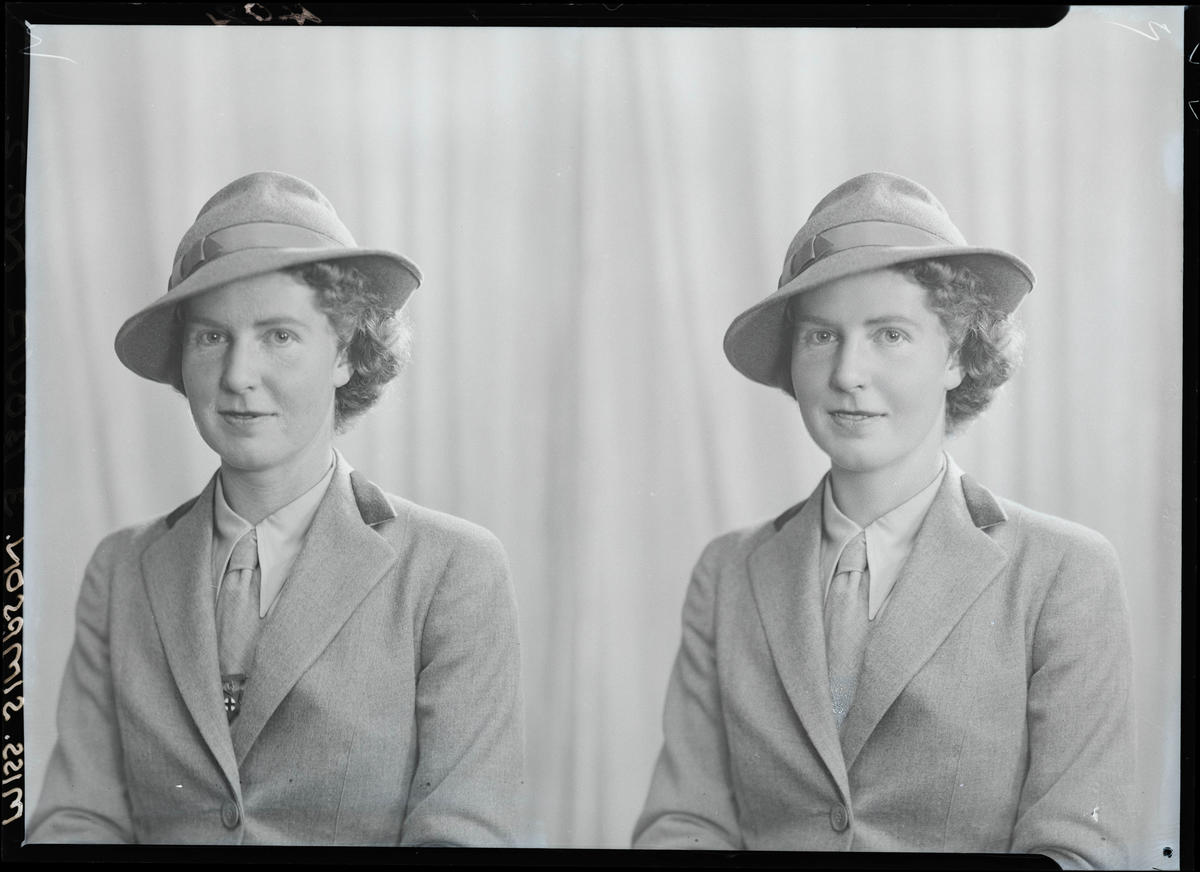 Film Negative: Miss M Simpson (twin negative) - Canterbury Museum