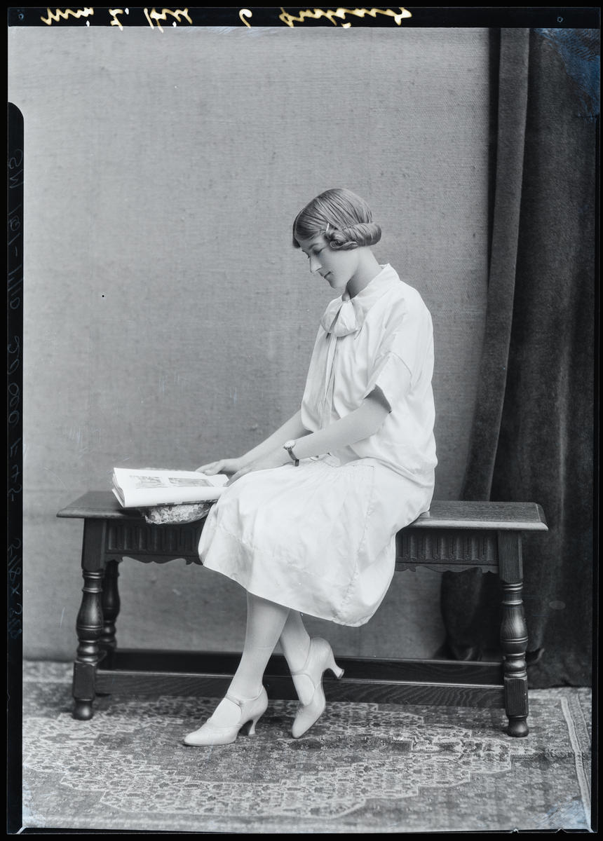 Film Negative: Miss L Hill - Canterbury Museum