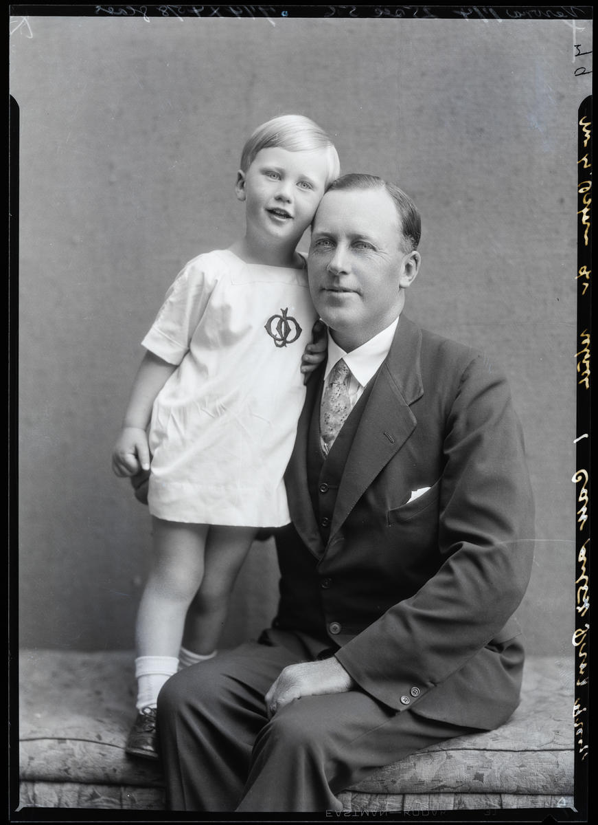 Film Negative: Mr G Osborn and son - Canterbury Museum