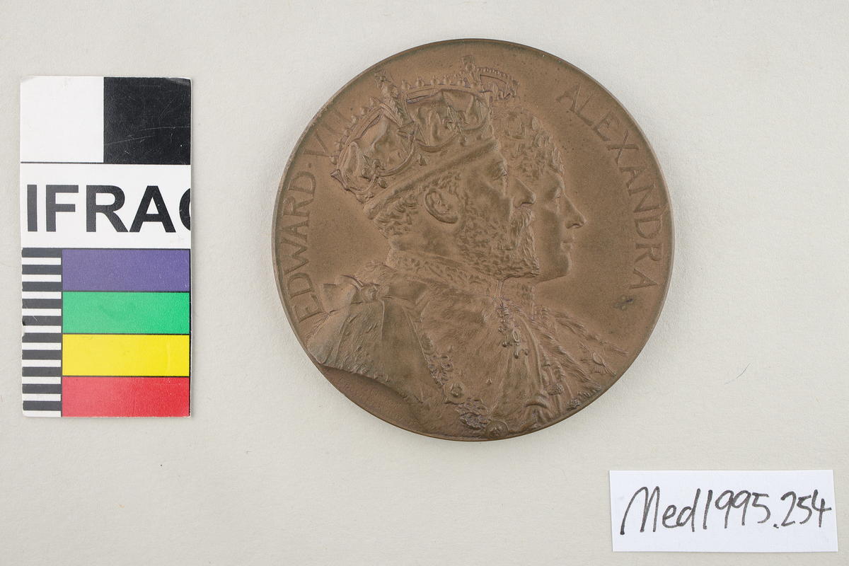 Medallion: 60th Jubilee Queen Victoria reign - Canterbury Museum