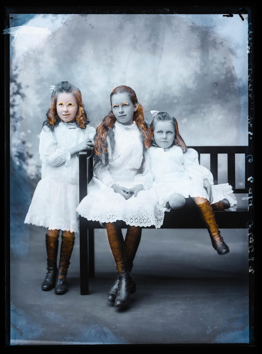 Glass Plate Negative: Mrs Agar - children - Canterbury Museum