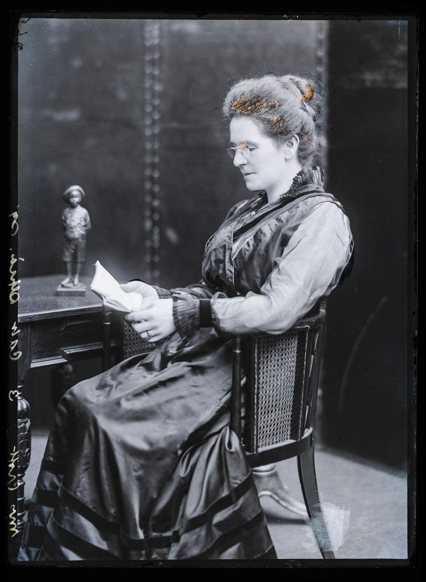 Glass Plate Negative: Mrs Croft - Canterbury Museum