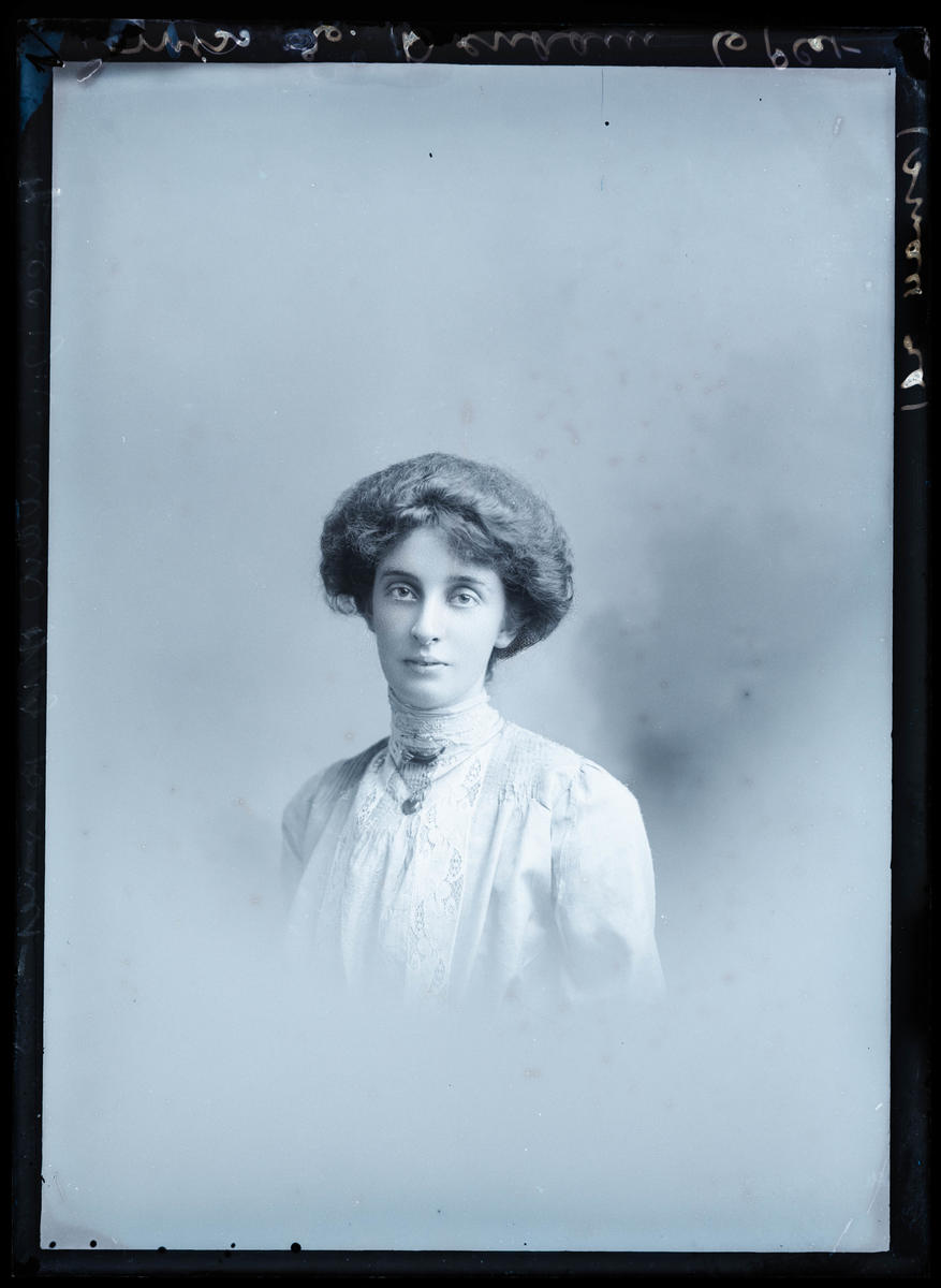 Glass Plate Negative: Miss E Denham - Canterbury Museum