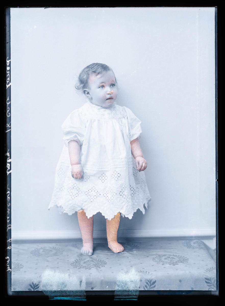 Glass Plate Negative: Mrs Duncan's baby - Canterbury Museum