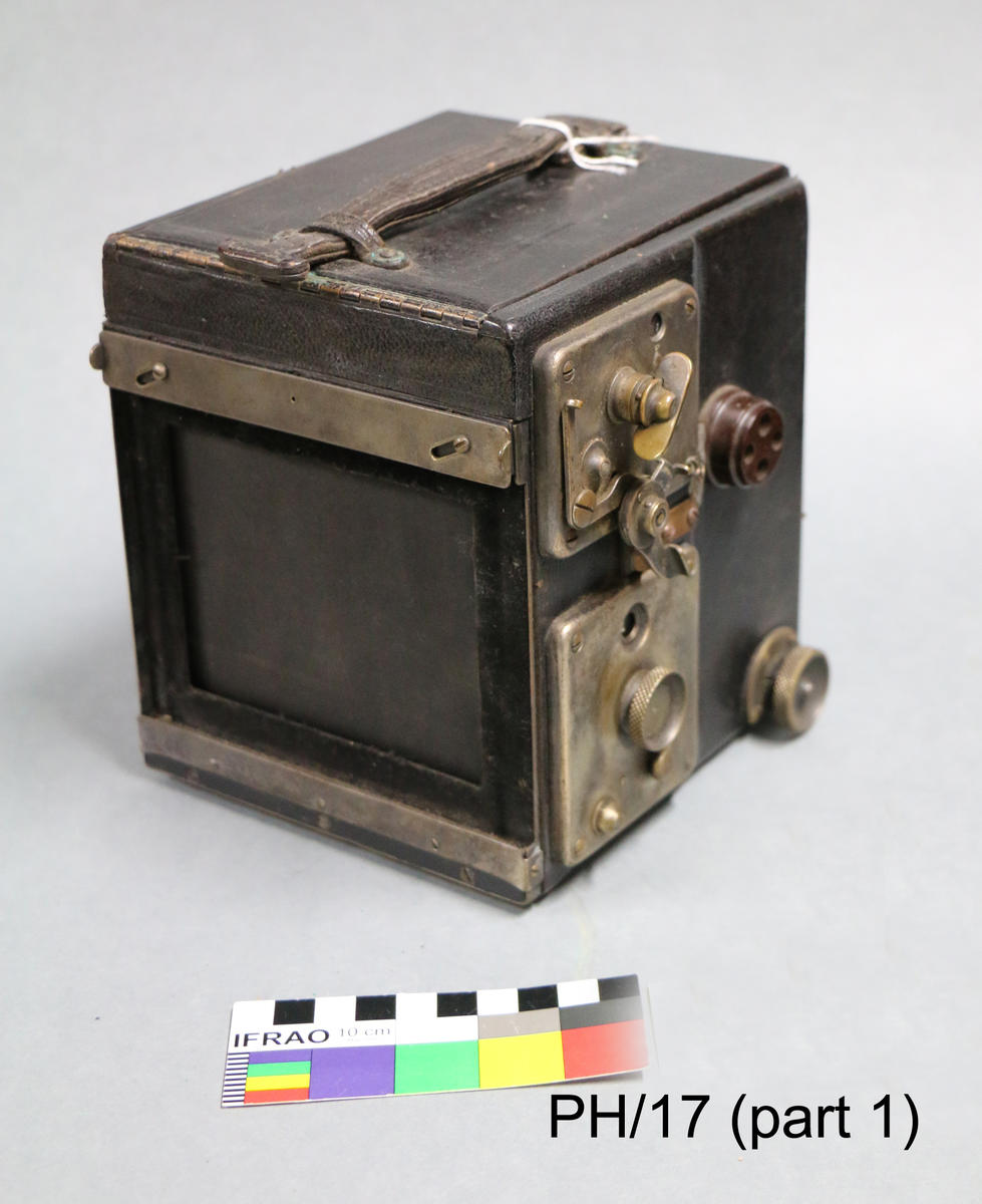 Camera: Auto Graflex - Canterbury Museum
